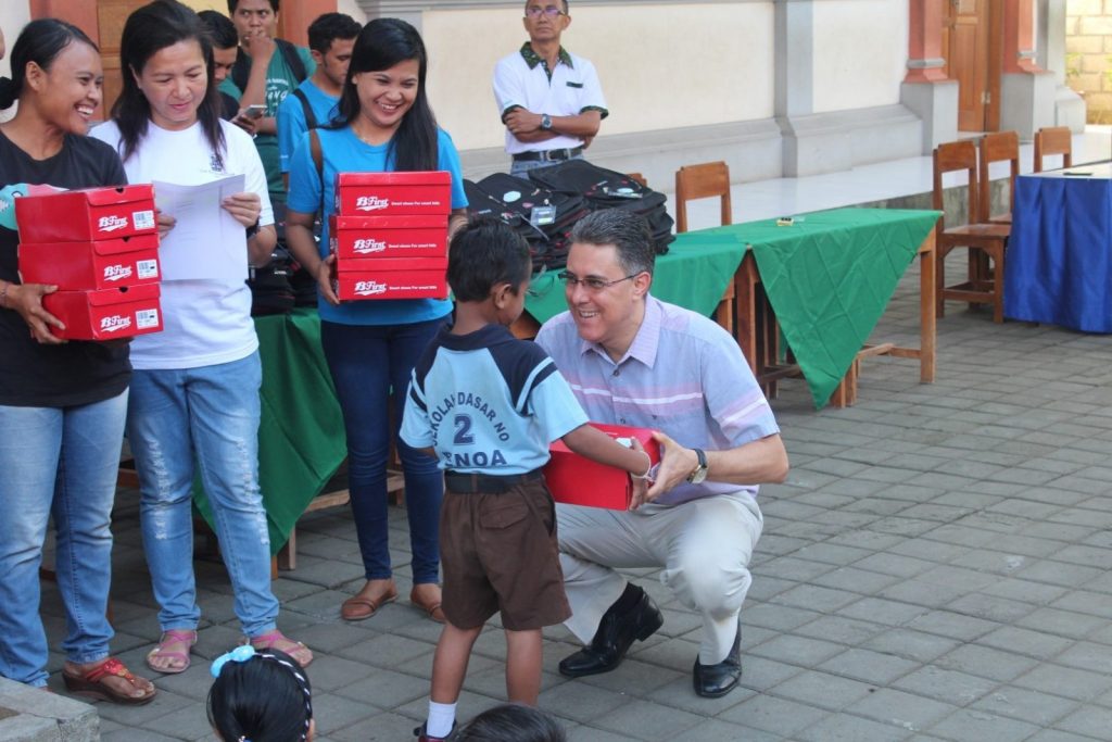 Community Footprints by Ritz Carlton – Making a Difference in the Lives ...